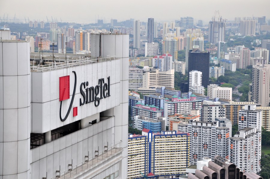 SingTel | WorldFinance100